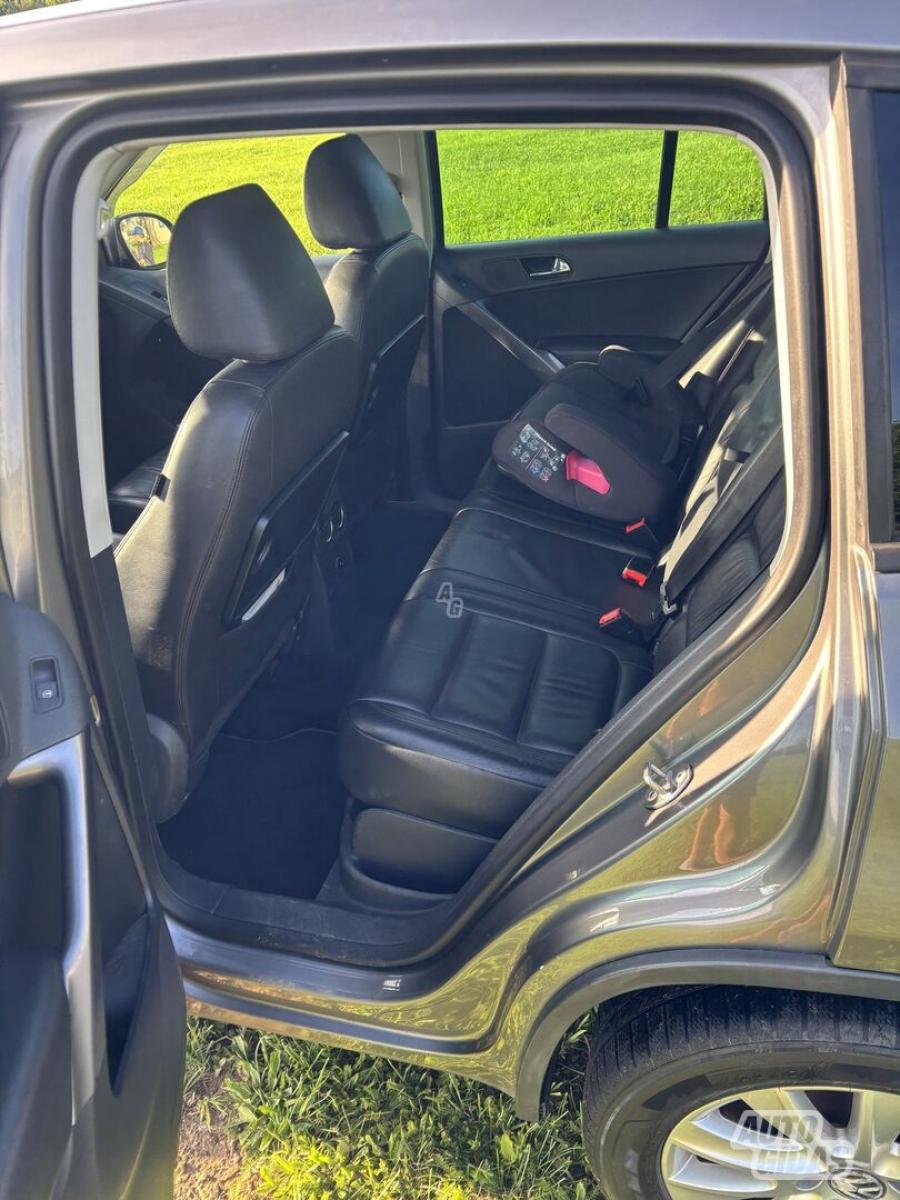 Pelēks Volkswagen Tiguan 2009 Šilalė, ar dzinēja tilpumu 2.00 L un nobraukumu 324 tūkst. km par 4500 €, foto 13 vietnē AUTOMOTO.COM.LV