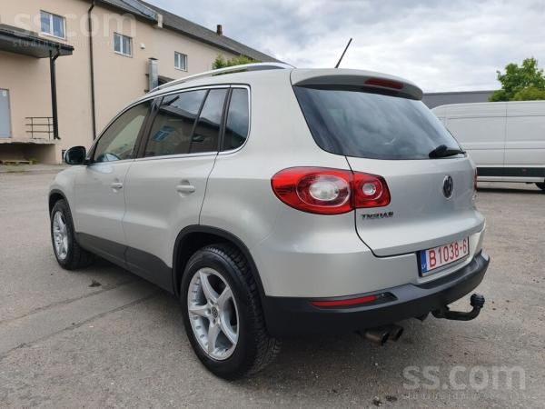 Pelēks Volkswagen Tiguan 2009 Cēsis, ar dzinēja tilpumu 2.00 L un nobraukumu 252 tūkst. km par 6950 €, foto 6 vietnē AUTOMOTO.COM.LV