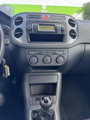 Grey Volkswagen Tiguan 2009 in Kaunas, with an engine capacity of 1.39 L and mileage of 183 thousand km for 5150 €, photo 11 on AUTOMOTO.COM.LV