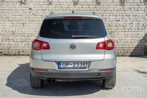 Grey Volkswagen Tiguan 2009 in Liepaja, with an engine capacity of 1.40 L and mileage of 257 thousand km for 6350 €, photo 4 on AUTOMOTO.COM.LV