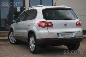 Grey Volkswagen Tiguan 2009 in Tukums, with an engine capacity of 2.00 L and mileage of 138 thousand km for 6969 €, photo 6 on AUTOMOTO.COM.LV