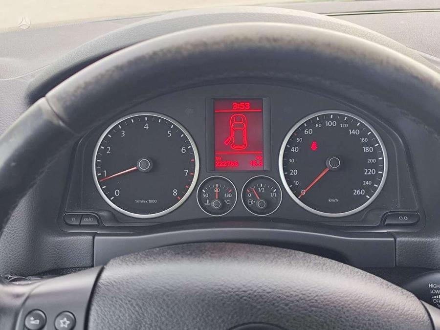 Pelēks Volkswagen Tiguan 2009 Šauļi, ar dzinēja tilpumu 2.00 L un nobraukumu 222 tūkst. km par 4500 €, foto 15 vietnē AUTOMOTO.COM.LV
