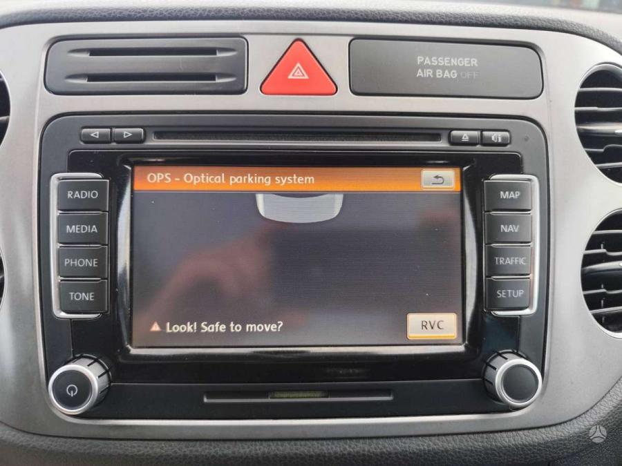 Pelēks Volkswagen Tiguan 2009 Šauļi, ar dzinēja tilpumu 2.00 L un nobraukumu 222 tūkst. km par 4500 €, foto 18 vietnē AUTOMOTO.COM.LV