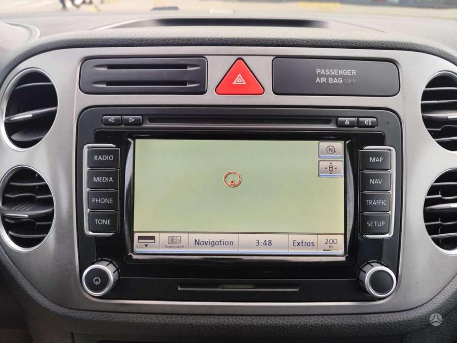 Pelēks Volkswagen Tiguan 2009 Šauļi, ar dzinēja tilpumu 2.00 L un nobraukumu 222 tūkst. km par 4500 €, foto 19 vietnē AUTOMOTO.COM.LV