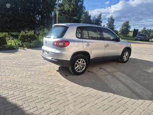 Grey Volkswagen Tiguan 2009 in Vilnius, with an engine capacity of 2.00 L and mileage of 375 thousand km for 2000 €, photo 8 on AUTOMOTO.COM.LV