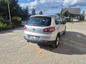 Grey Volkswagen Tiguan 2009 in Vilnius, with an engine capacity of 2.00 L and mileage of 375 thousand km for 2000 €, photo 9 on AUTOMOTO.COM.LV