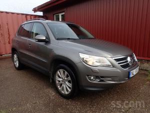 Grey Volkswagen Tiguan 2009 in Liepaja, with an engine capacity of 1.40 L and mileage of 131 thousand km for 5950 €, photo  on AUTOMOTO.COM.LV