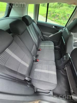 Grey Volkswagen Tiguan 2009 in Madona, with an engine capacity of 2.00 L and mileage of 213 thousand km for 5499 €, photo 13 on AUTOMOTO.COM.LV