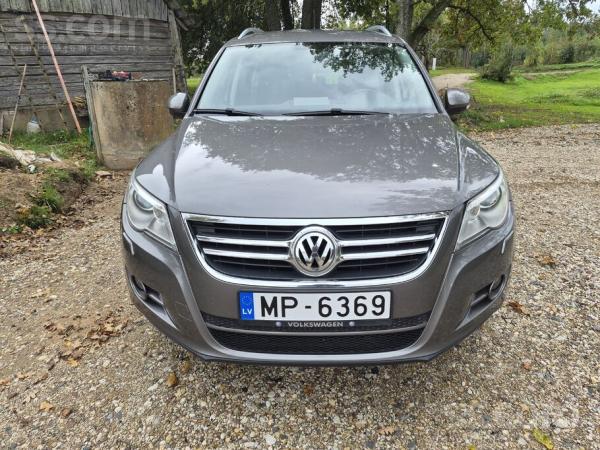 Volkswagen Tiguan 2009 Madona vietnē Pelēks Volkswagen Tiguan 2009 Madona, ar dzinēja tilpumu 2.00 L un nobraukumu 213 tūkst. km par 5499 €, foto 3 vietnē AUTOMOTO.COM.LV