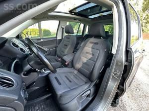 Grey Volkswagen Tiguan 2009 in Riga, with an engine capacity of 2.00 L and mileage of 232 thousand km for 6290 €, photo 12 on AUTOMOTO.COM.LV