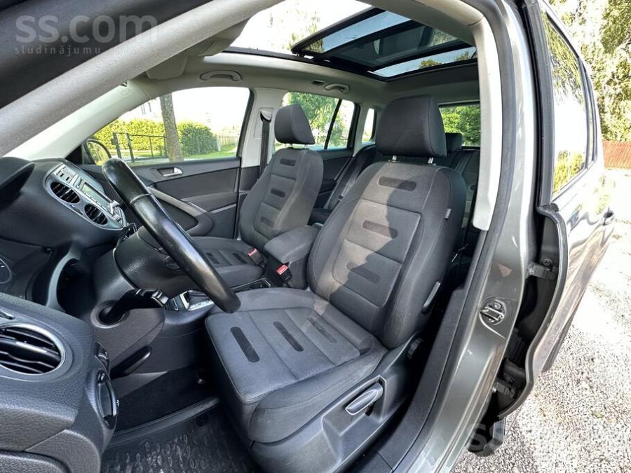 Grey Volkswagen Tiguan 2009 in Riga, with an engine capacity of 2.00 L and mileage of 232 thousand km for 6290 €, photo 12 on AUTOMOTO.COM.LV