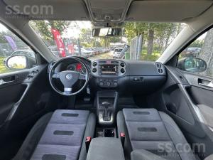 Grey Volkswagen Tiguan 2009 in Riga, with an engine capacity of 2.00 L and mileage of 232 thousand km for 6290 €, photo 21 on AUTOMOTO.COM.LV