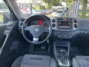 Grey Volkswagen Tiguan 2009 in Riga, with an engine capacity of 2.00 L and mileage of 232 thousand km for 6290 €, photo 22 on AUTOMOTO.COM.LV