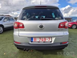 Grey Volkswagen Tiguan 2009 in Liepaja, with an engine capacity of 2.00 L and mileage of 223 thousand km for 7400 €, photo 7 on AUTOMOTO.COM.LV