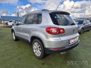 Grey Volkswagen Tiguan 2009 in Liepaja, with an engine capacity of 2.00 L and mileage of 223 thousand km for 7400 €, photo 8 on AUTOMOTO.COM.LV