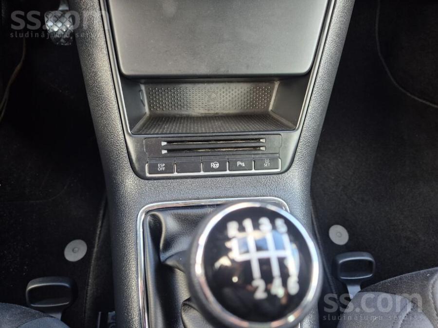 Grey Volkswagen Tiguan 2009 in Liepaja, with an engine capacity of 2.00 L and mileage of 223 thousand km for 7400 €, photo 14 on AUTOMOTO.COM.LV