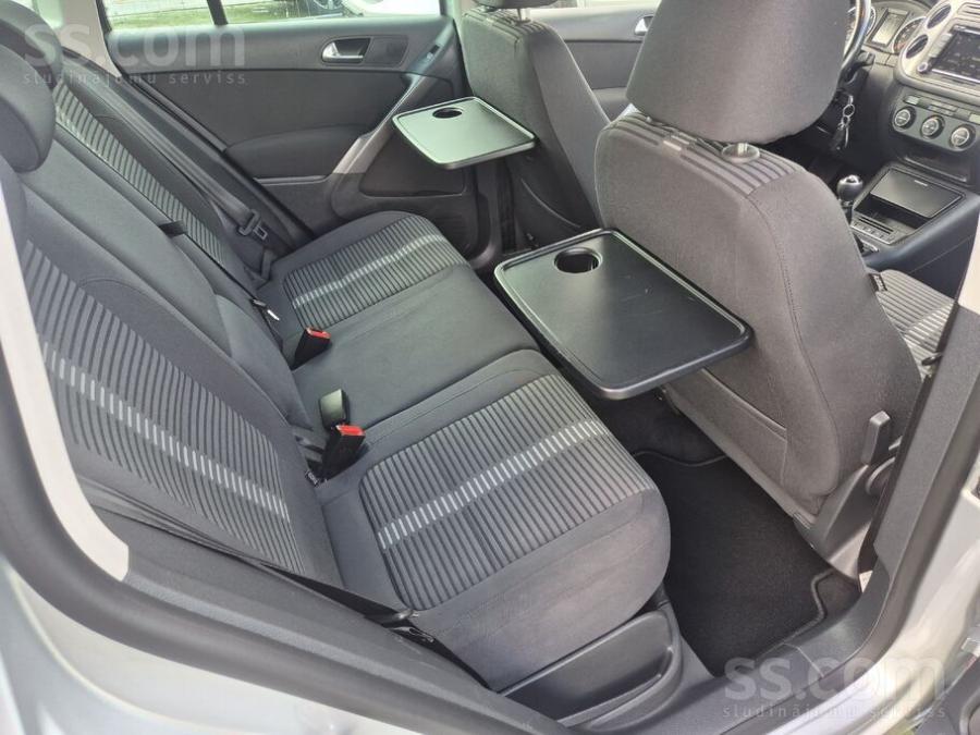 Grey Volkswagen Tiguan 2009 in Liepaja, with an engine capacity of 2.00 L and mileage of 223 thousand km for 7400 €, photo 18 on AUTOMOTO.COM.LV