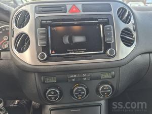 Grey Volkswagen Tiguan 2009 in Liepaja, with an engine capacity of 2.00 L and mileage of 223 thousand km for 7400 €, photo 20 on AUTOMOTO.COM.LV
