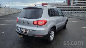 Pelēks Volkswagen Tiguan 2009 Rīga, ar dzinēja tilpumu 2.00 L un nobraukumu 282 tūkst. km par 5750 €, foto 11 vietnē AUTOMOTO.COM.LV