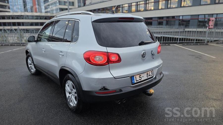 Pelēks Volkswagen Tiguan 2009 Rīga, ar dzinēja tilpumu 2.00 L un nobraukumu 282 tūkst. km par 5750 €, foto 13 vietnē AUTOMOTO.COM.LV