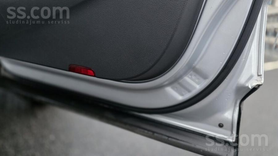 Pelēks Volkswagen Tiguan 2009 Rīga, ar dzinēja tilpumu 2.00 L un nobraukumu 282 tūkst. km par 5750 €, foto 21 vietnē AUTOMOTO.COM.LV