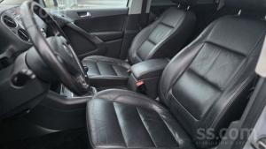 Pelēks Volkswagen Tiguan 2009 Rīga, ar dzinēja tilpumu 2.00 L un nobraukumu 282 tūkst. km par 5750 €, foto 23 vietnē AUTOMOTO.COM.LV