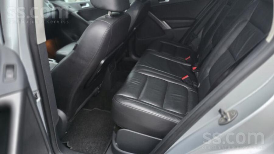 Pelēks Volkswagen Tiguan 2009 Rīga, ar dzinēja tilpumu 2.00 L un nobraukumu 282 tūkst. km par 5750 €, foto 25 vietnē AUTOMOTO.COM.LV