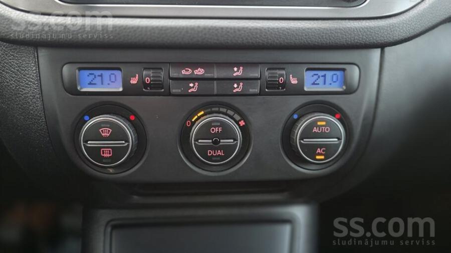 Pelēks Volkswagen Tiguan 2009 Rīga, ar dzinēja tilpumu 2.00 L un nobraukumu 282 tūkst. km par 5750 €, foto 35 vietnē AUTOMOTO.COM.LV