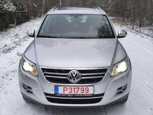 Grey Volkswagen Tiguan 2010 in Siauliai, with an engine capacity of 2.00 L and mileage of 166 thousand km for 6700 €, photo 3 on AUTOMOTO.COM.LV