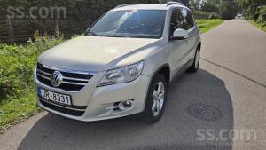Grey Volkswagen Tiguan 2010 in Riga, with an engine capacity of 2.00 L and mileage of 185 thousand km for 4450 €, photo  on AUTOMOTO.COM.LV