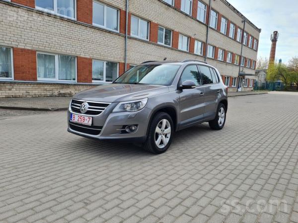 Grey Volkswagen Tiguan 2010 in Ogre, with an engine capacity of 1.40 L and mileage of 0 thousand km for 6570 €, photo 1 on AUTOMOTO.COM.LV