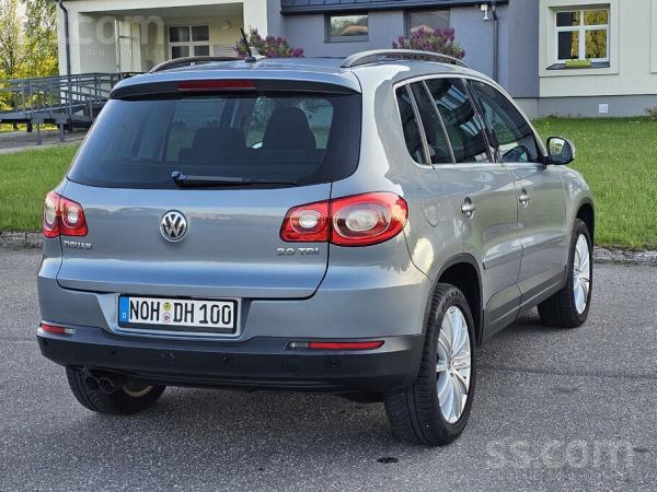 Pelēks Volkswagen Tiguan 2010 Cēsis, ar dzinēja tilpumu 2.00 L un nobraukumu 212 tūkst. km par 6850 €, foto 6 vietnē AUTOMOTO.COM.LV