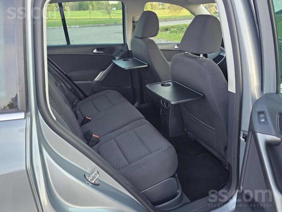 Grey Volkswagen Tiguan 2010 in Cesis, with an engine capacity of 2.00 L and mileage of 212 thousand km for 6850 €, photo 13 on AUTOMOTO.COM.LV