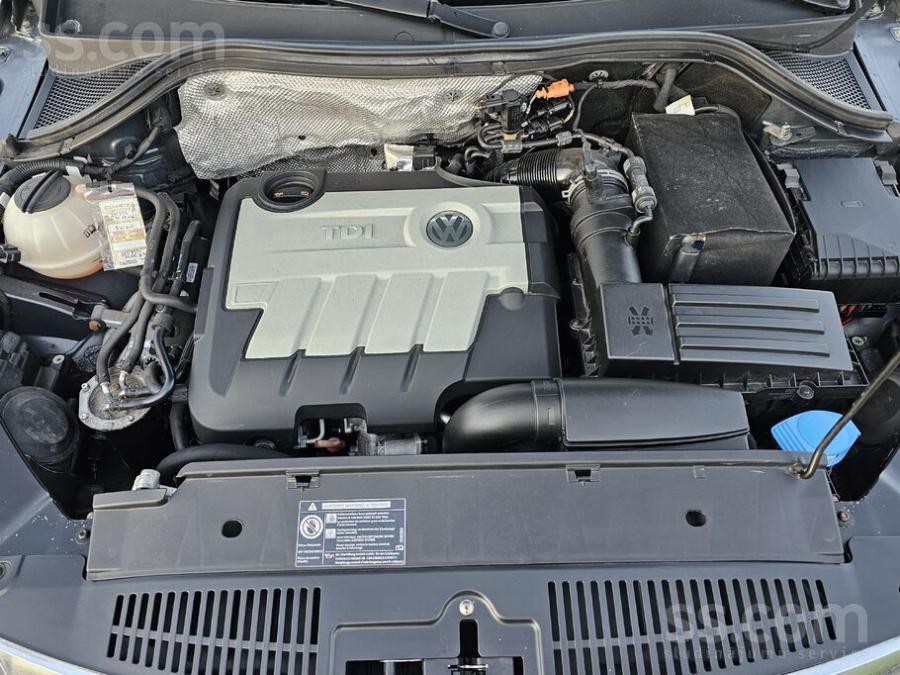 Grey Volkswagen Tiguan 2010 in Cesis, with an engine capacity of 2.00 L and mileage of 212 thousand km for 6850 €, photo 18 on AUTOMOTO.COM.LV