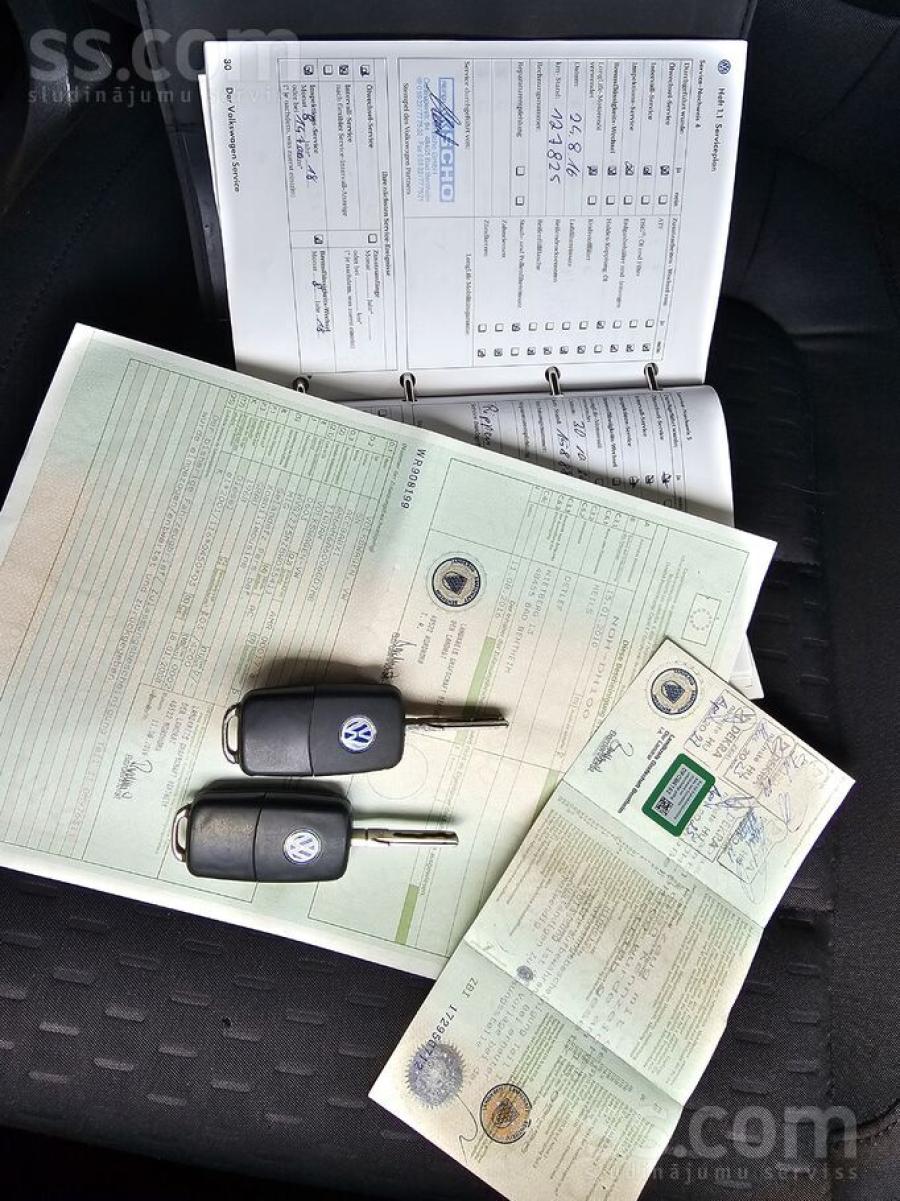 Grey Volkswagen Tiguan 2010 in Cesis, with an engine capacity of 2.00 L and mileage of 212 thousand km for 6850 €, photo 21 on AUTOMOTO.COM.LV