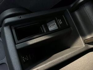 Pelēks Volkswagen Tiguan 2010 Jūrmala, ar dzinēja tilpumu 2.00 L un nobraukumu 212 tūkst. km par 3000 €, foto 26 vietnē AUTOMOTO.COM.LV