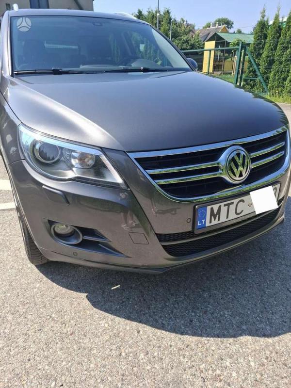 Grey Volkswagen Tiguan 2010 in Kaunas, with an engine capacity of 1.39 L and mileage of 184 thousand km for 6700 €, photo 9 on AUTOMOTO.COM.LV