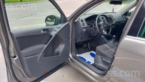 Pelēks Volkswagen Tiguan 2010 Alūksne, ar dzinēja tilpumu 2.00 L un nobraukumu 0 tūkst. km par 5200 €, foto 13 vietnē AUTOMOTO.COM.LV