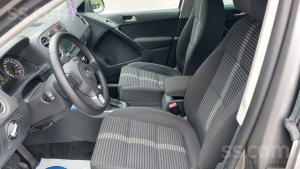 Pelēks Volkswagen Tiguan 2010 Alūksne, ar dzinēja tilpumu 2.00 L un nobraukumu 0 tūkst. km par 5200 €, foto 16 vietnē AUTOMOTO.COM.LV