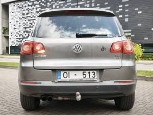 Grey Volkswagen Tiguan 2010 in Jelgava, with an engine capacity of 1.40 L and mileage of 218 thousand km for 5490 €, photo 6 on AUTOMOTO.COM.LV