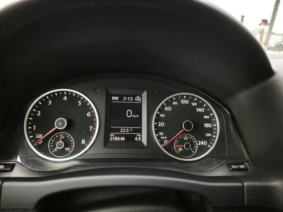 Grey Volkswagen Tiguan 2010 in Jelgava, with an engine capacity of 1.40 L and mileage of 218 thousand km for 5490 €, photo 20 on AUTOMOTO.COM.LV