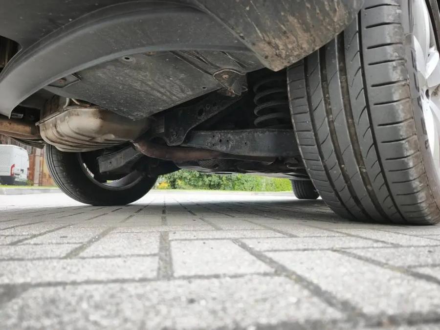 Grey Volkswagen Tiguan 2010 in Jelgava, with an engine capacity of 1.40 L and mileage of 218 thousand km for 5490 €, photo 29 on AUTOMOTO.COM.LV