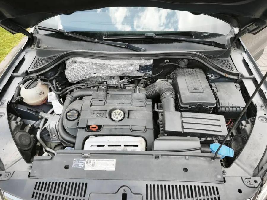 Grey Volkswagen Tiguan 2010 in Jelgava, with an engine capacity of 1.40 L and mileage of 218 thousand km for 5490 €, photo 30 on AUTOMOTO.COM.LV