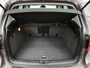 Grey Volkswagen Tiguan 2010 in Jelgava, with an engine capacity of 1.40 L and mileage of 218 thousand km for 5490 €, photo 31 on AUTOMOTO.COM.LV