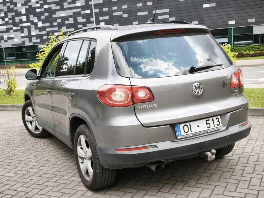 Grey Volkswagen Tiguan 2010 in Jelgava, with an engine capacity of 1.40 L and mileage of 218 thousand km for 5490 €, photo 34 on AUTOMOTO.COM.LV