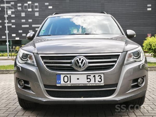 Pelēks Volkswagen Tiguan 2010 Jelgava, ar dzinēja tilpumu 1.40 L un nobraukumu 0 tūkst. km par 5490 €, foto 1 vietnē AUTOMOTO.COM.LV