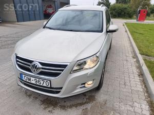 Pelēks Volkswagen Tiguan 2010 Liepāja, ar dzinēja tilpumu 1.40 L un nobraukumu 153 tūkst. km par 5950 €, foto  vietnē AUTOMOTO.COM.LV