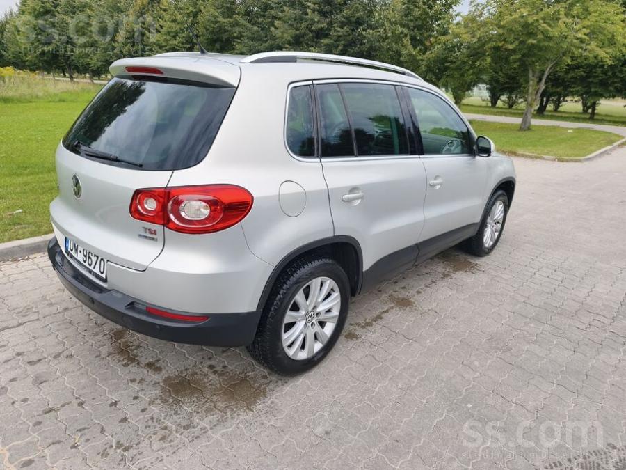 Pelēks Volkswagen Tiguan 2010 Liepāja, ar dzinēja tilpumu 1.40 L un nobraukumu 153 tūkst. km par 5950 €, foto 4 vietnē AUTOMOTO.COM.LV