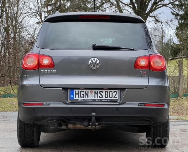 Pelēks Volkswagen Tiguan 2011 Jelgava, ar dzinēja tilpumu 1.40 L un nobraukumu 186 tūkst. km par 6295 €, foto 6 vietnē AUTOMOTO.COM.LV