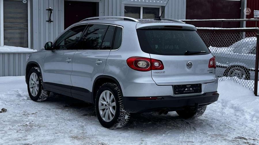 Pelēks Volkswagen Tiguan 2011 Ukmergė, ar dzinēja tilpumu 1.97 L un nobraukumu 290 tūkst. km par 5200 €, foto 4 vietnē AUTOMOTO.COM.LV